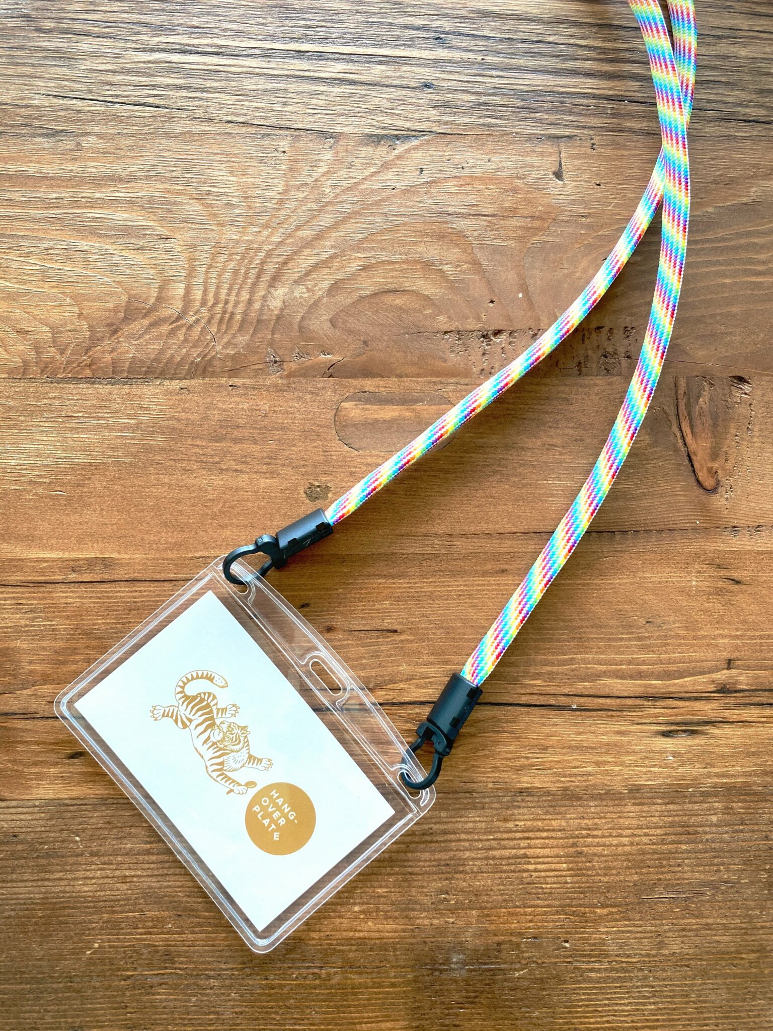 町工場の古い機械が生み出したプライド。つくり手にも誇りを与える「レインボー組紐」が誕生するまで | OTEMOTO[オ・テモト]